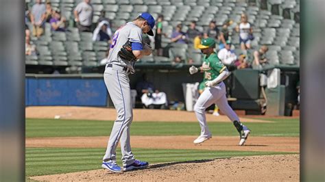 As Clobber Mets Knock Around Ace Degrom Cbs San Francisco