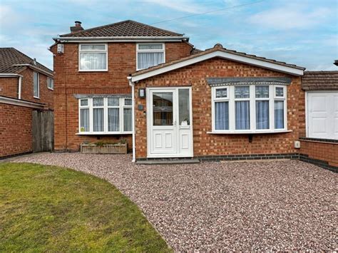 gaydon road solihull b92 9bj 3 bed detached house for sale £399 950