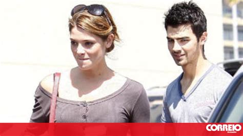 Ashley Greene Compra ‘kama Sutra Em Sex Shop Últimas Correio Da Manhã