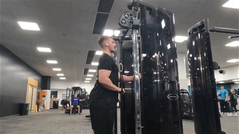 Single Arm D Handle Tricep Pushdown Youtube