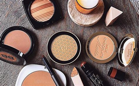 Top Hacks To Make Your Foundation Look Flawless If You Have Oily Skin