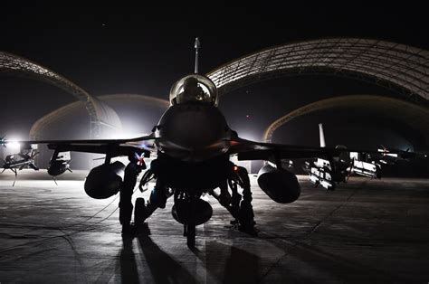 Pilot Reaches 2k Hours In F 16 U S Air Forces Central News