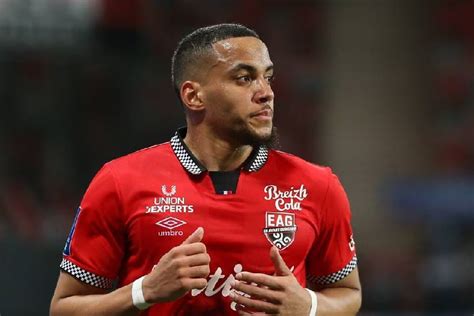 Maxime Sivis Va Quitter Len Avant Guingamp Africafoot