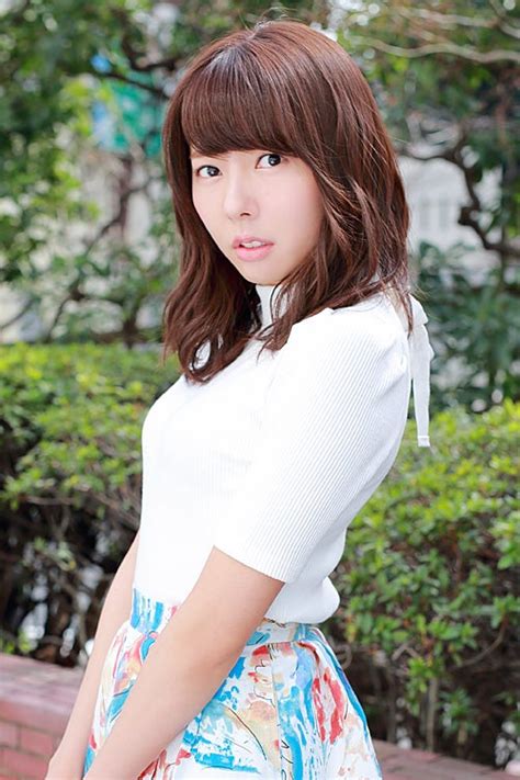 値千金！アイドルから女子アナに「華麗なる転身」！岩崎果歩がnhkのアナウンサーに V Sakura Miyawaki And Hkt