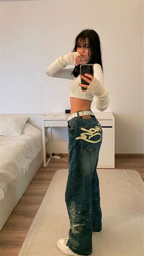 O Que é A Tendência De Moda Estilo Y2k O Que Vestir