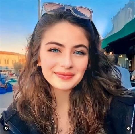Layd Adlı Kullanıcının Kadın Oyuncular Panosundaki Pin Kadın