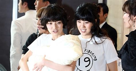 포토 안영미 강유미 아이와 함께 축하