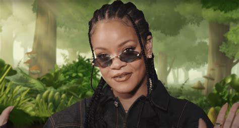 Rihanna Flaunts Vocals As Smurfette In New Smurfs Movie