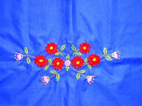 Motif Sulam Pita Untuk Taplak Meja Persegi Panjang LKP Kusuma Sari