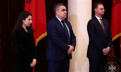 Betohen Në Presidencë Ministrat E Rinj Të Kabinetit Të Edi Ramës