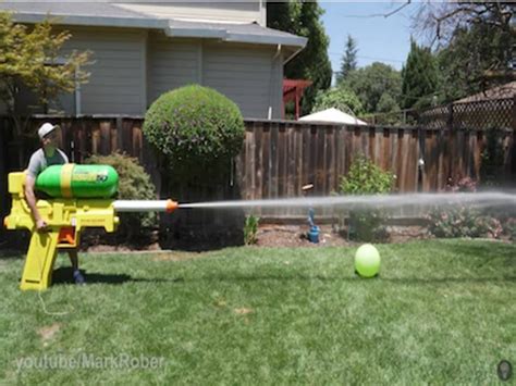 Former Nasa Engineer Created The Worlds Largest Super Soaker That Can
