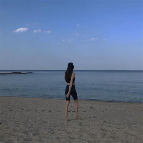 금새록 브라톱레깅스 수영복 모델해도 되겠네 Ten★ 텐아시아