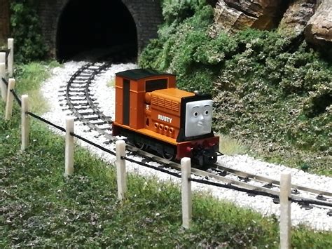 Swansea Railway Modellers Group — Review Bachmann Rusty