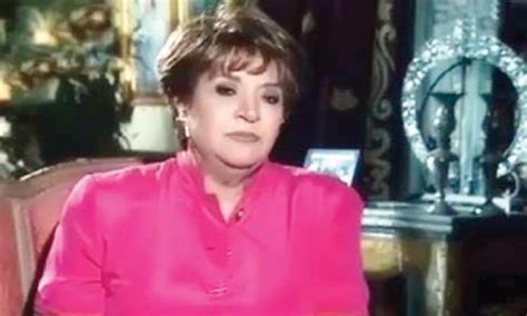 سناء منصور تعود للشاشة بعد فترة غياب بسبب مرضها وحشتونى أوى مبتدا