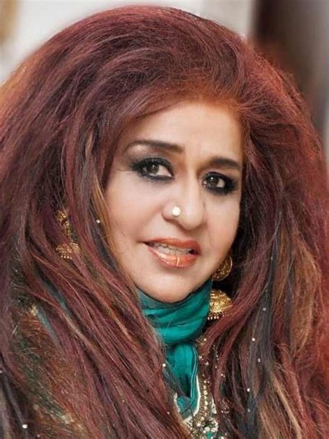 शहनाज हुसैन के टिप्स से सात दिनों में पाएं दोमुहे बालों से छुटकारा