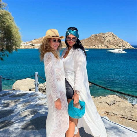 Meet Billionaire Lawrence Strolls F1 Heiress Daughter Chloe Stroll