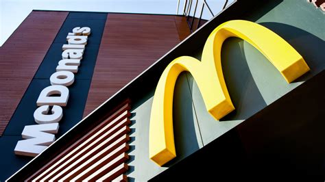 Mistakes Everyone Makes When Ordering McDonald S