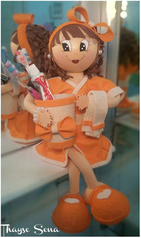 CURSO TALLER DE COMO HACER HERMOSAS MUÑECAS PORTA PAPEL MUY SIMPLES PASO A PASO