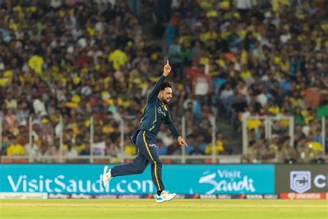 Ipl 2023 Cricket Fraternity Reacts As Shubman Gill Rashid Khan Star