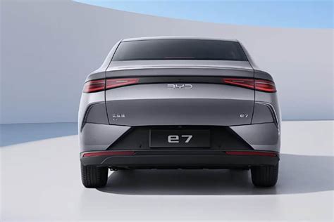【文章】比亚迪e7官图发布，全新纯电中型车，配备单电机系统 车家号 汽车之家