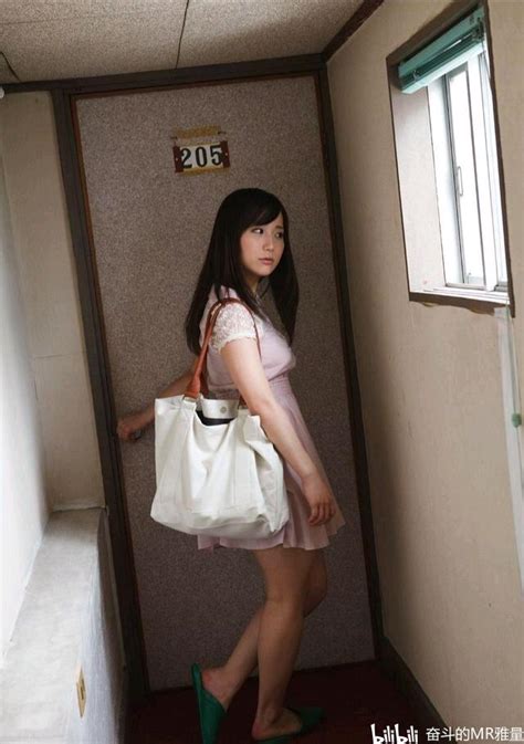 美女介绍——仓多真央倉多まお 哔哩哔哩