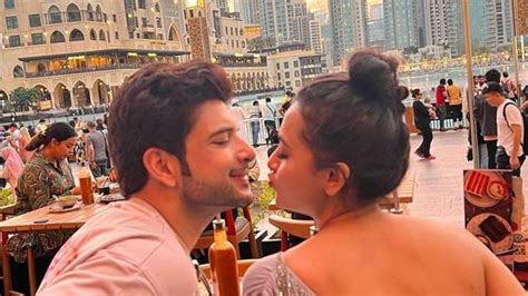 Karan Kundrra And Tejasswi Prakash To Mark Their Bollywood Debut