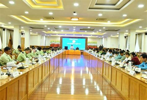 အစိုးရရုံးပိတ်ရက်နှင့် အများပြည်သူအလုပ်ပိတ်ရက်များ၏ ကြားရက်များကို တစ