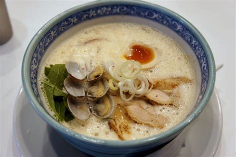 鶏白湯そば 松もとJR伊丹 歩けらーめん