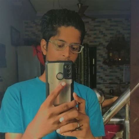 𝓚𝓪𝓻𝓪𝓷 𝓒𝓱𝓪𝓾𝓱𝓪𝓷 Xxkaran Xx50 • Threads Say More