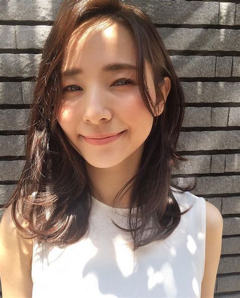 写真 8枚目 綺麗になりたい大人女性必見♡前髪なしで美人映えするヘアスタイル Locari（ロカリ）