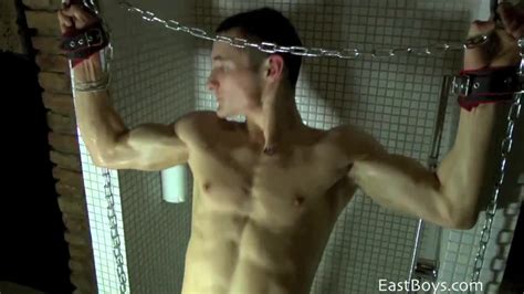 Masturbação e Bondage no Spa Mason RedTube