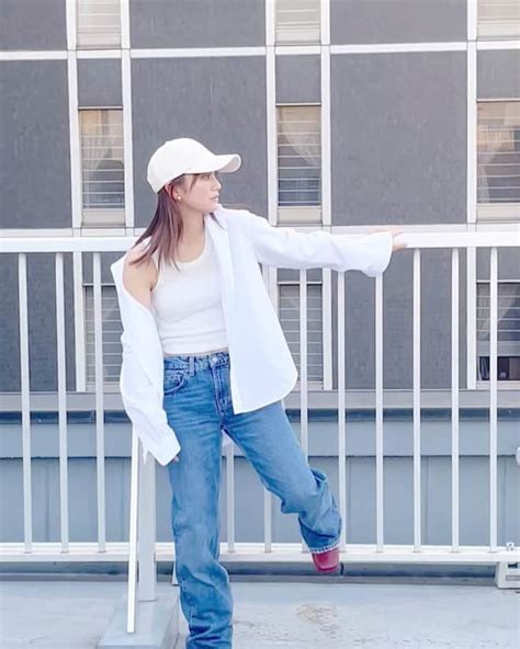 Jelly編集部さんのインスタグラム写真 Jelly編集部instagram「【jellyモデル 岡田結実 オフショット📷 ️