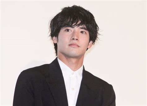 赤楚衛二「結婚もばっと飛び込んで」 何事も直感で動くスタンス明かす｜シネマトゥデイ