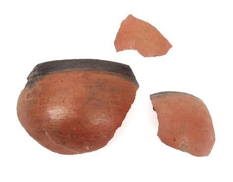 COLLECTION OF POTTERY SHARDS