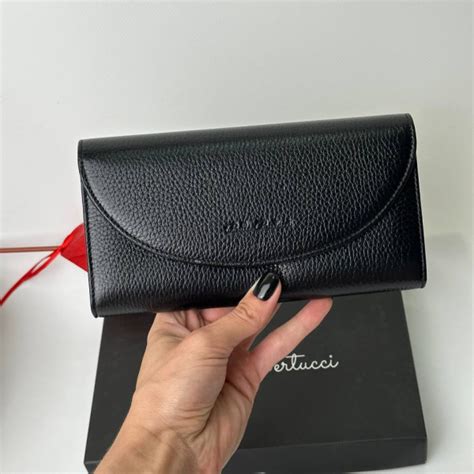 Купити жіночий гаманець із натуральної шкіри