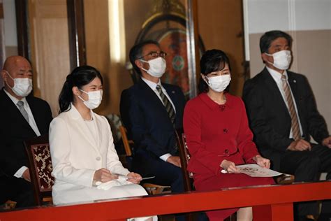 写真 11ページ目一般参賀で「かわいい！」との声も21歳になった愛子さまの「3つの変化」 文春オンライン