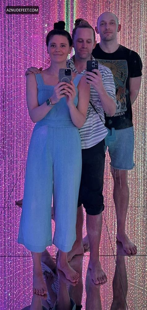 Meredith Garretson Feet Aznudefeet