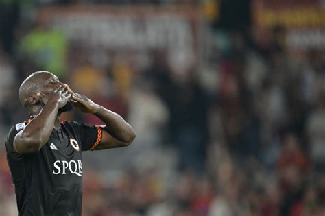 Voti Roma Frosinone Lukaku E Pellegrini Per Ripartire Nuova Insufficienza