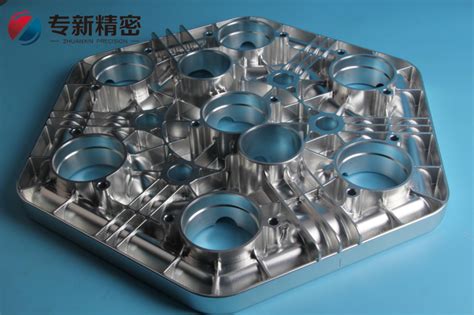 东莞市专新精密五金制品有限公司是一家专业的cnc机械零件加工，手板模型工厂