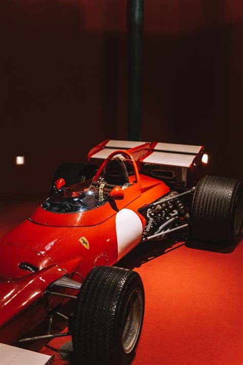 有关20世纪60年代 F1 一级方程式 人種 传奇车辆 優雅 历史悠久的汽车 室内显示屏 展覽 工程 开轮式 强大的引擎