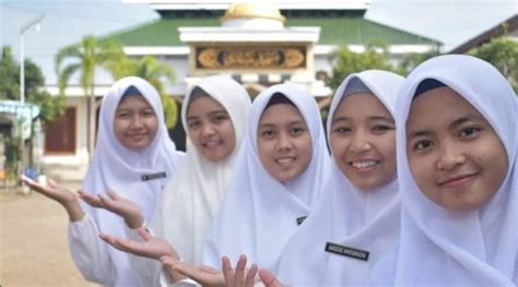 Luar Biasa Siswa SMA Nuris Jember Berhasil Lolos Jalur UMPTKIN Pesantren Nuris Jember