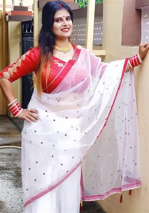 Pin By One Tap Gallery💃 On Bhabhi Lover 🤩 Beautiful Women Naturally