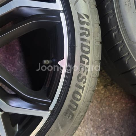 마세라티 르반떼 정품 휠타이어 판매합니다 휠타이어 중고나라