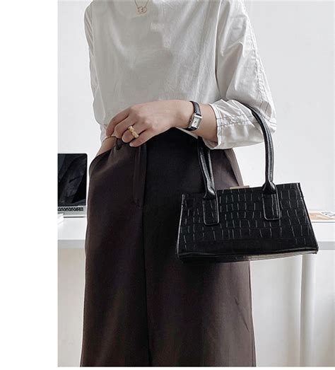 에이어패럴 당일출고특가 미니 스퀘어 토트 호보백 패턴 가죽 숄더 핸드폰 하객 데이트 룩 가방 Gb027