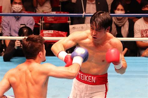 赤井英和長男・英五郎 父の前でフルラウンド熱闘も準決勝判定負け― スポニチ Sponichi Annex 格闘技