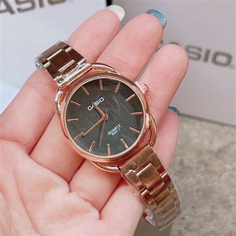 Watchtime นาฬิกาข้อมือแฟชั่นผู้หญิง หน้าปัดขนาด 32 มม สายเลทตัดสายได้