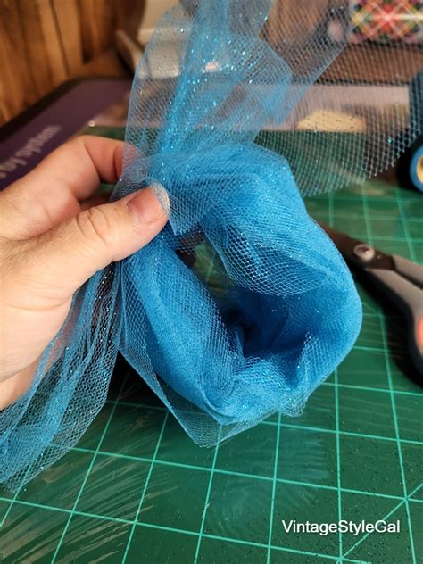 How To Make A Wreath Step By Step With Pictures Vintage Style Gal