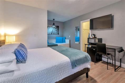 Oasis Hotel 2⋆ Fort Lauderdale Fl Comparez Les Prix DhÔtels