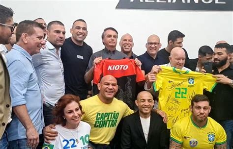 Adesão De Empresários à Campanha De Bolsonaro Tem Doações E Busca Por