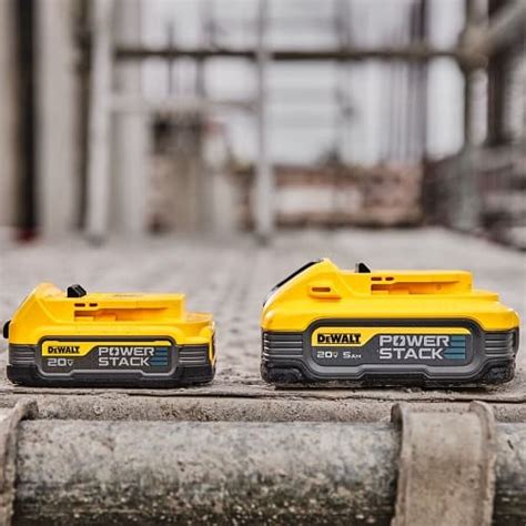 New Dewalt V POWERSTACK Ah Battery Tool Craze